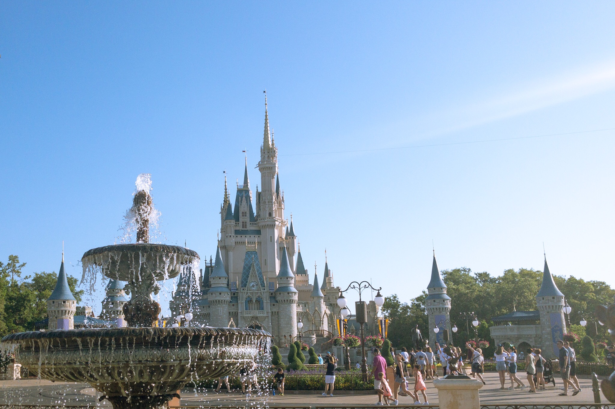 How to Take A Trip To Disney for Free - Disney Dream Co